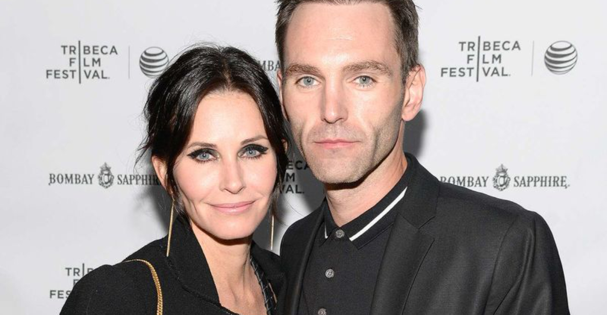 These 16 celebrity couples have been together forever without getting ...