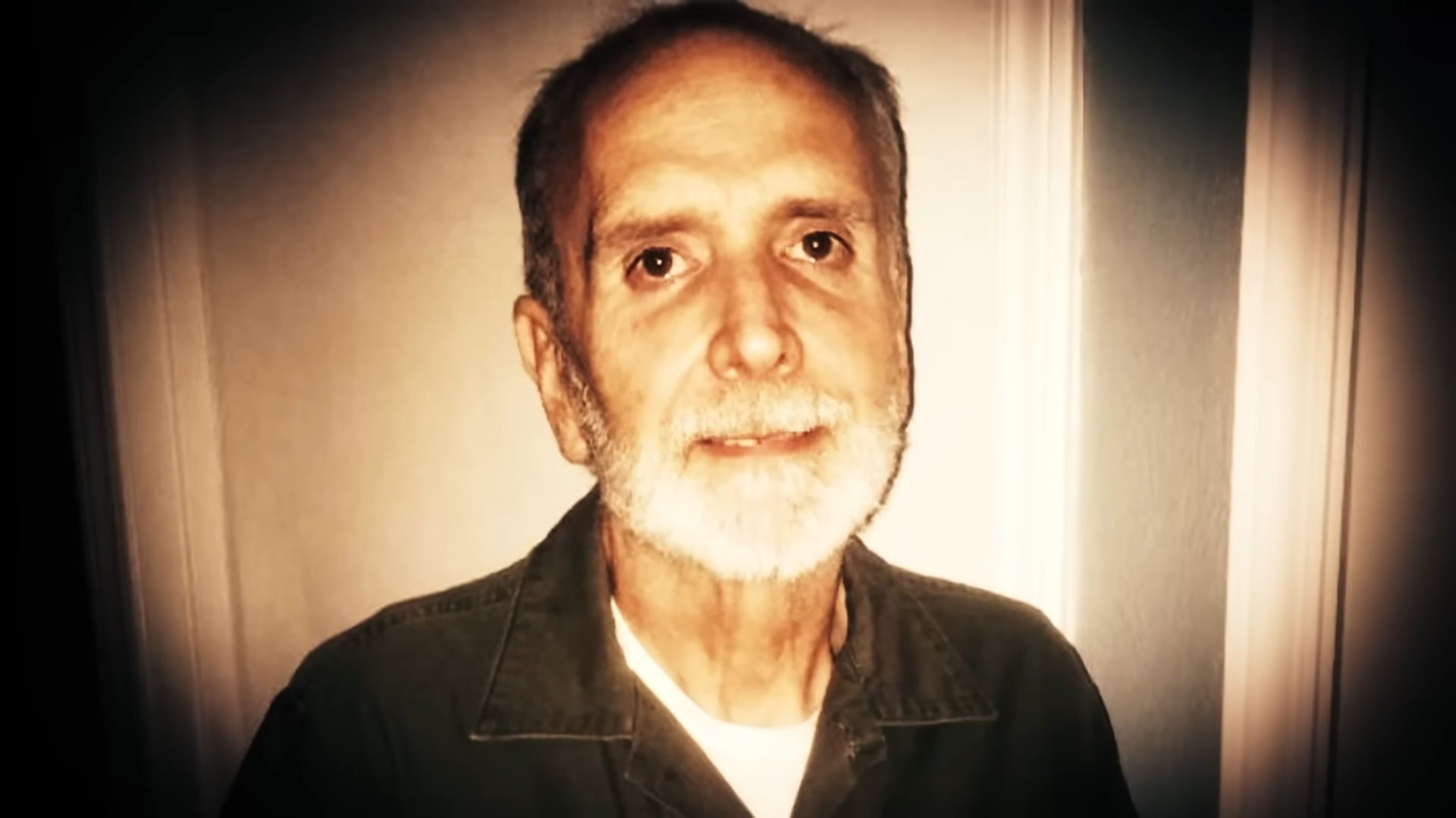 Alien implant discovered in man’s leg 40 years after terrifying UFO ...