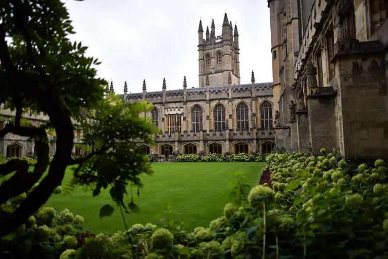 THE World University Rankings 2026 for computer science: Oxford tops ...