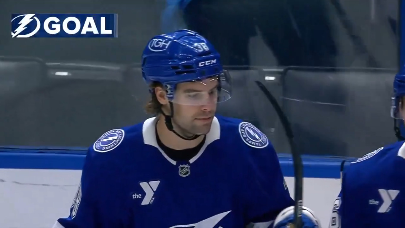 Top-5 : 13e victoire en 14 matchs pour le Lightning