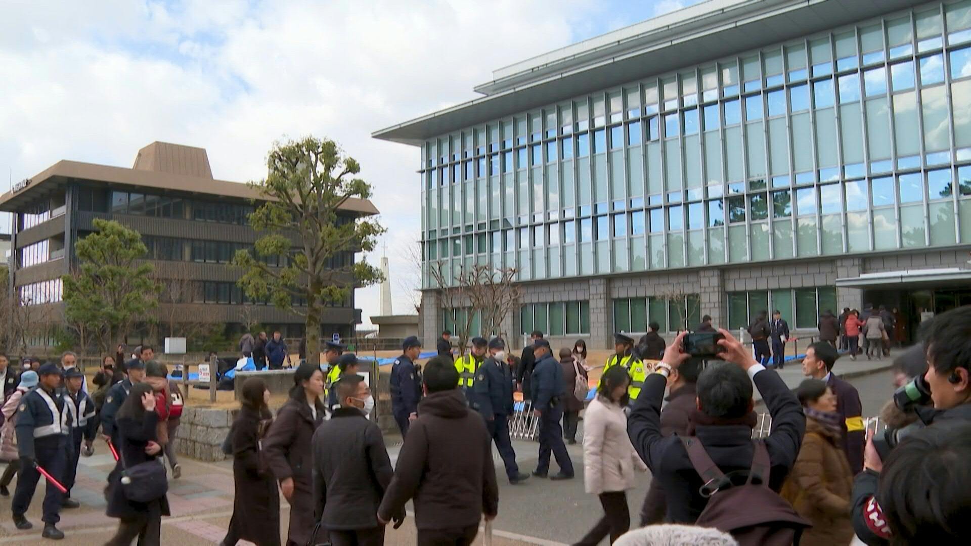 Un tribunal japonés sentencia a cadena perpetua al asesino del ex ...