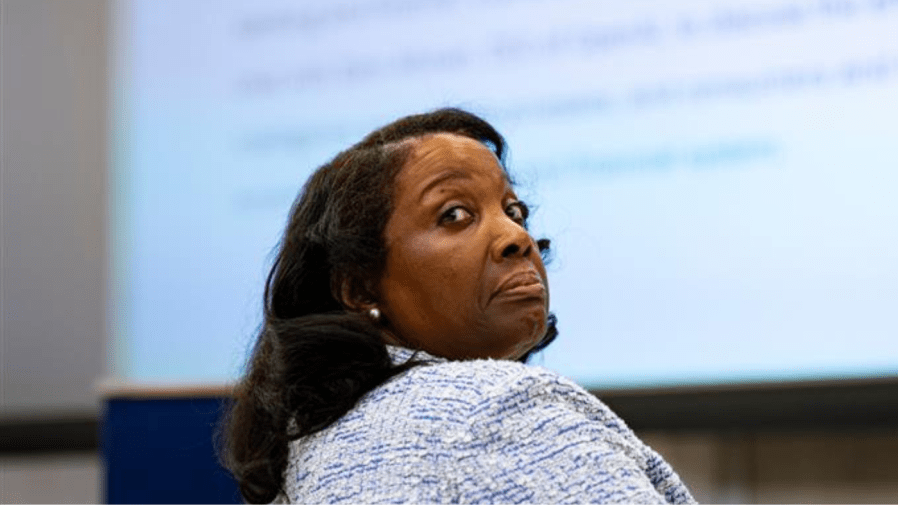 Listen live: Supreme Court weighs Trump’s firing of Federal Reserve Gov ...