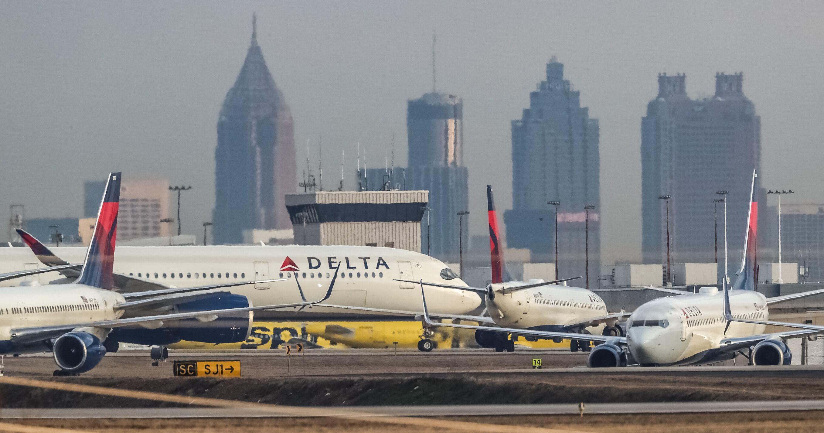 Winter weather threat: Delta Air Lines passengers can change flights ...