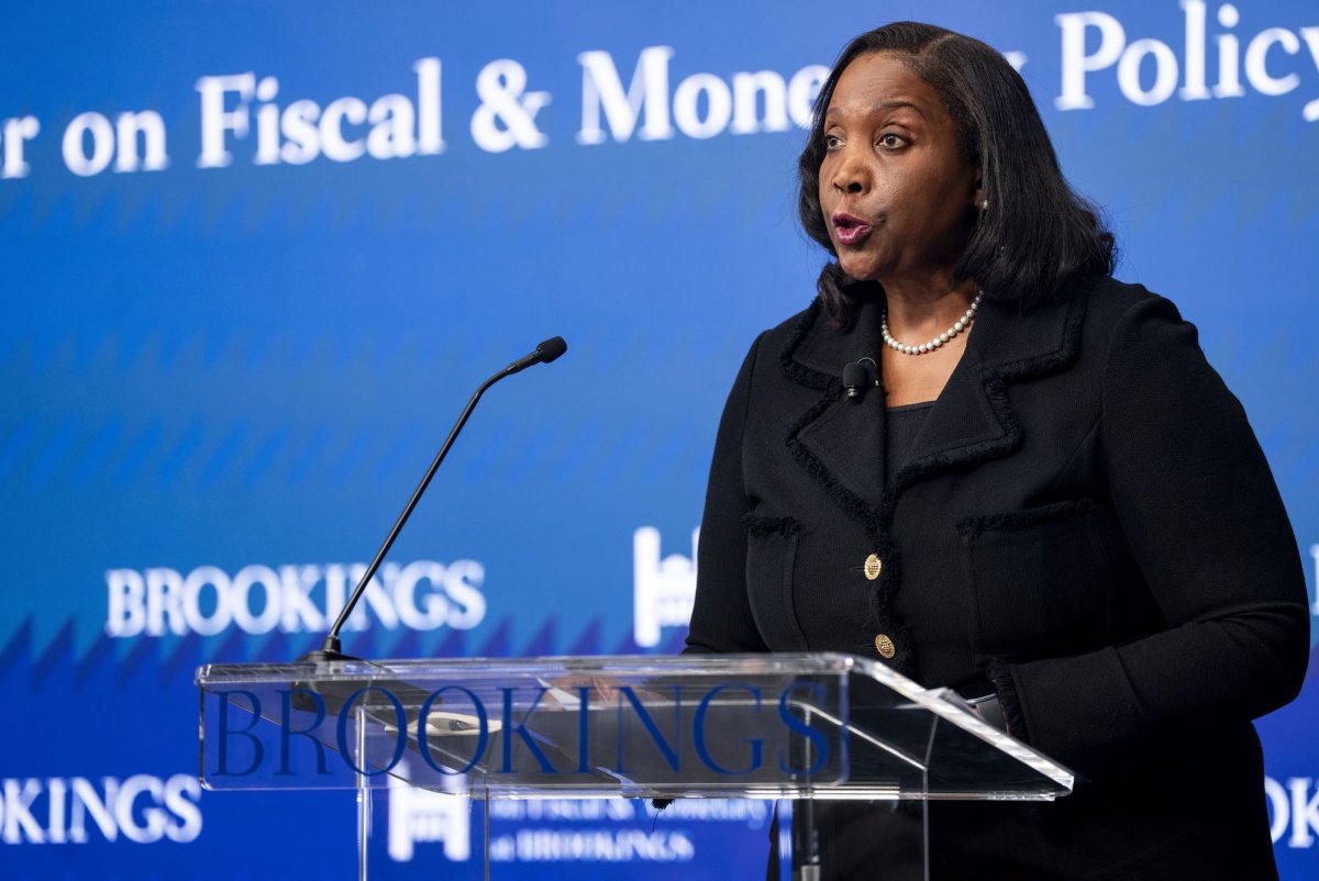 Supreme Court mulls Trump's attempt to fire Fed Gov. Lisa Cook