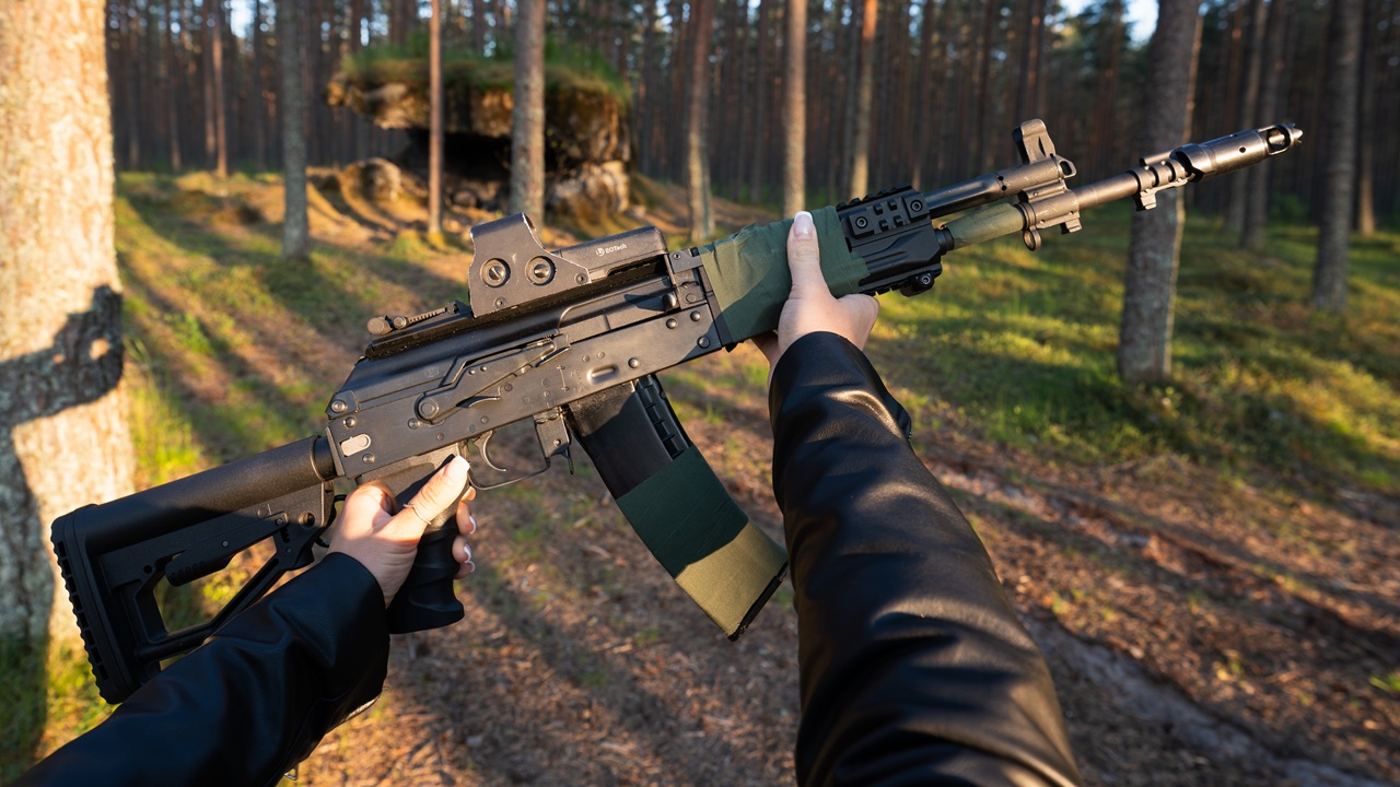 Russia continues to improve the AK-12 assault rifle