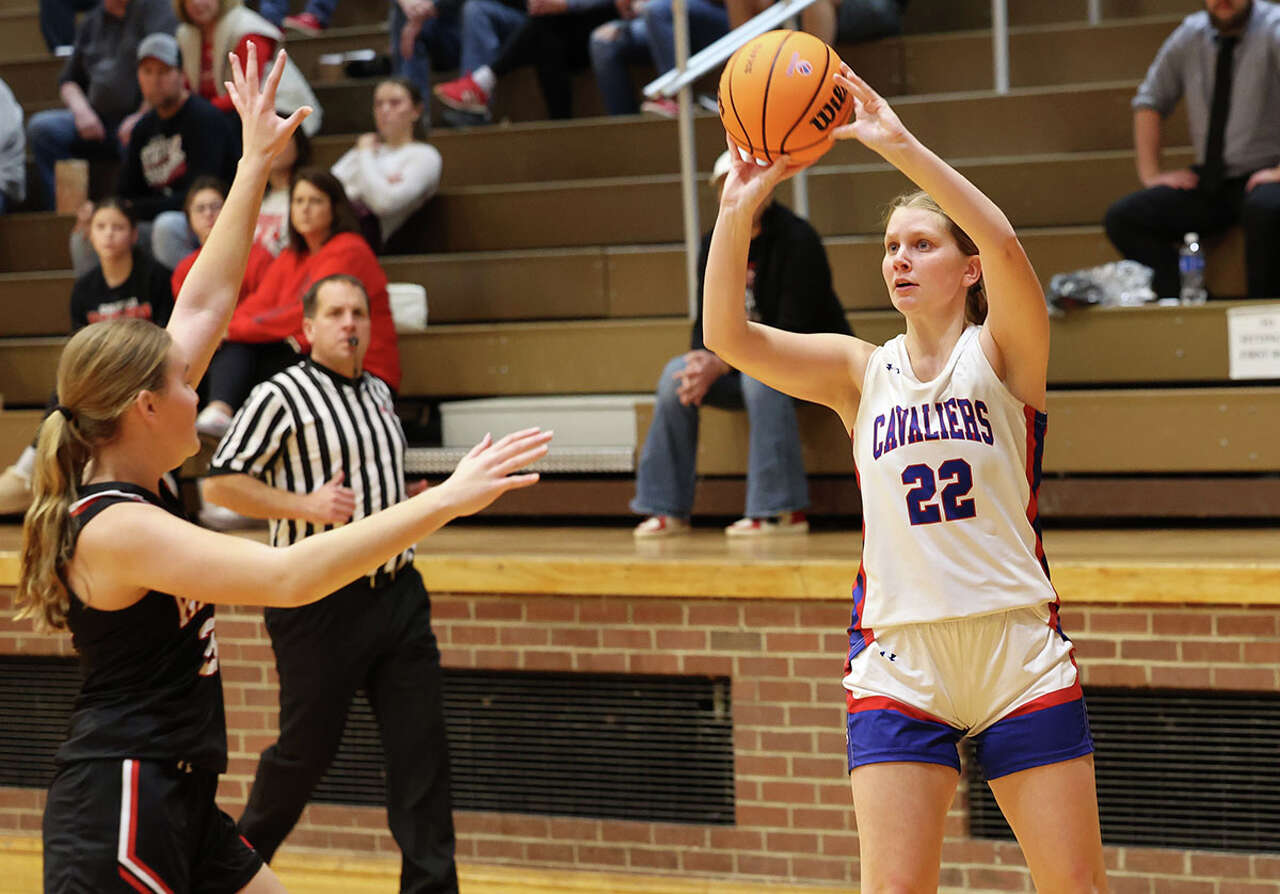 Tuesday girls basketball: Cavies upset Miners in Macoupin semifinals
