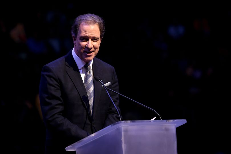 NFL fans decide Al Michaels replacement as overlooked announcer ...