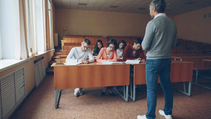 47 unforgettable teacher moments students still talk about