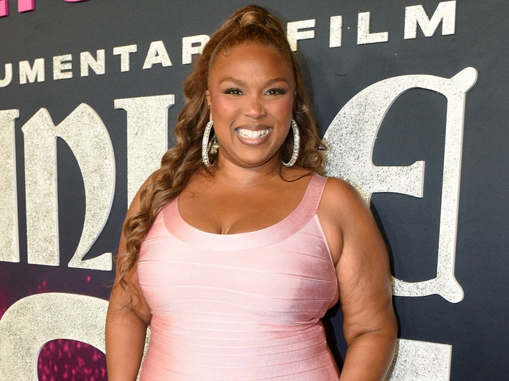 Lizzo shows off weight loss in tiny dress at Paris Hilton's documentary ...