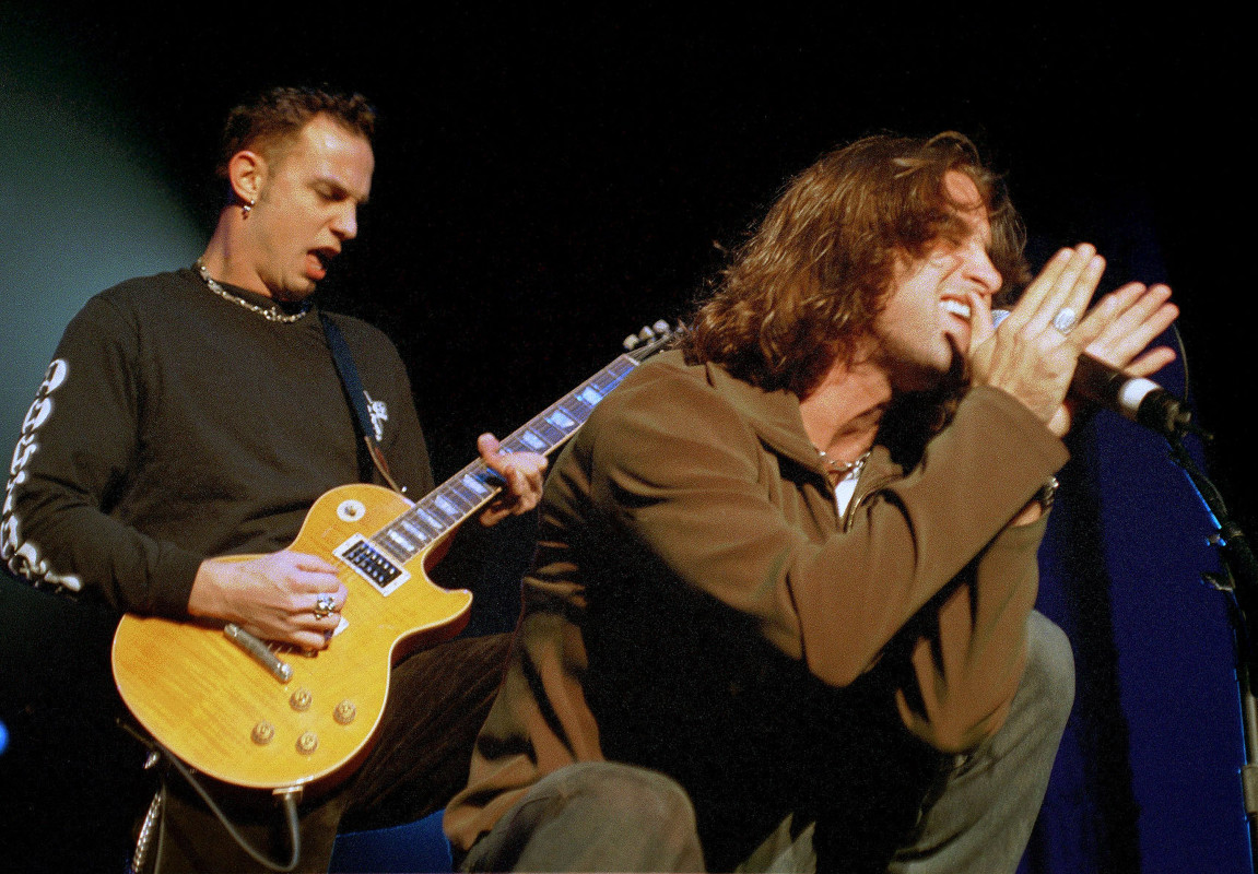 Iconic '90s rock band announces update on 2026 US tour