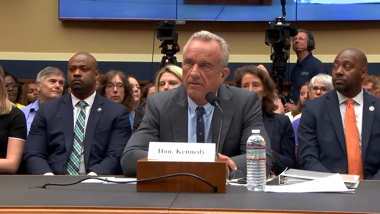 'You've answered none': RFK Jr. earns himself a scolding for ignoring ...