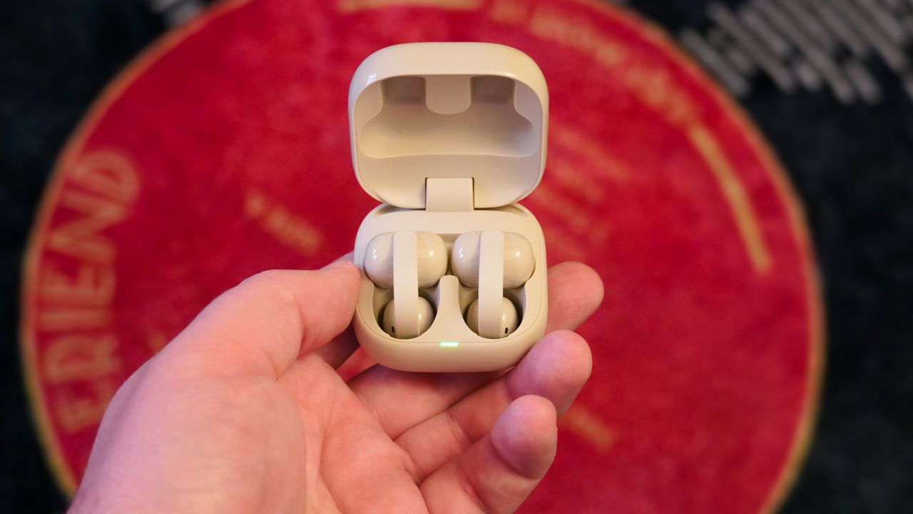 I tried Sony's new LinkBuds Clip, and they're open earbuds for the masses