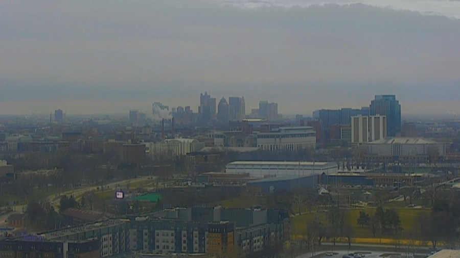 Columbus weather: Cloudy skies with light mix