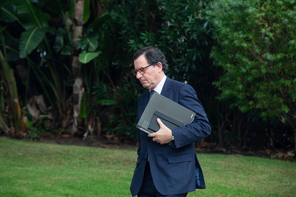 Governo assegura que reformas avançam a tempo de evitar corte de €1,5 ...