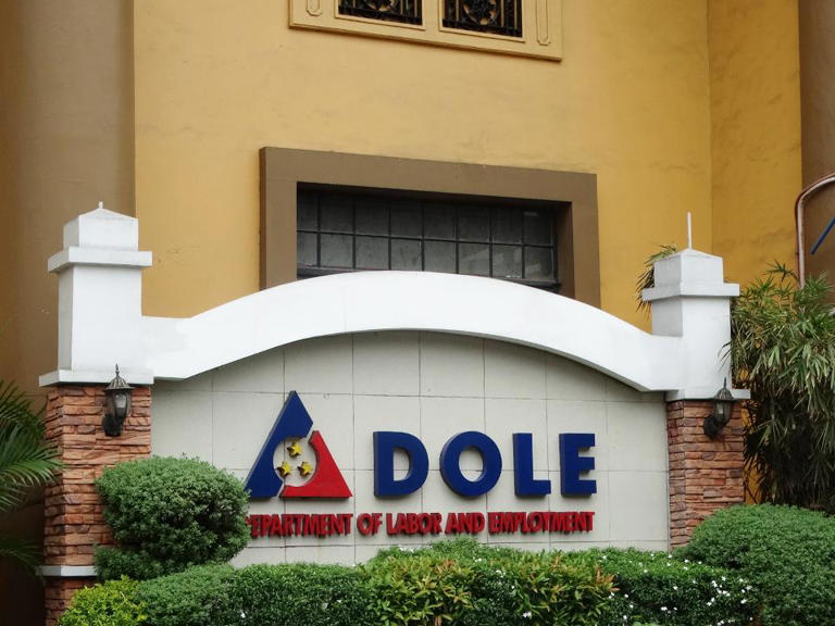 DOLE to employers: Release workers’ final pay, COE on time