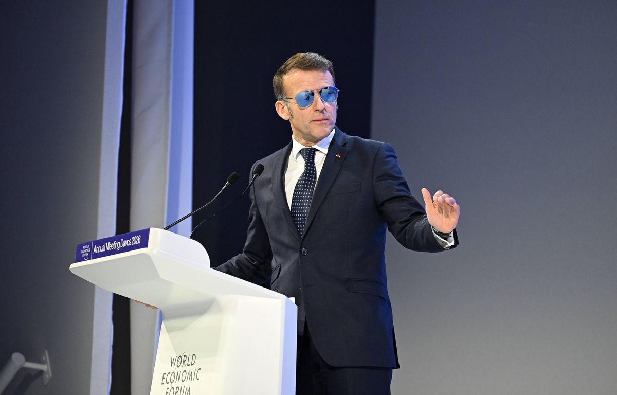 Emmanuel Macron peut-il relancer la tendance des lunettes aviateur ou ...