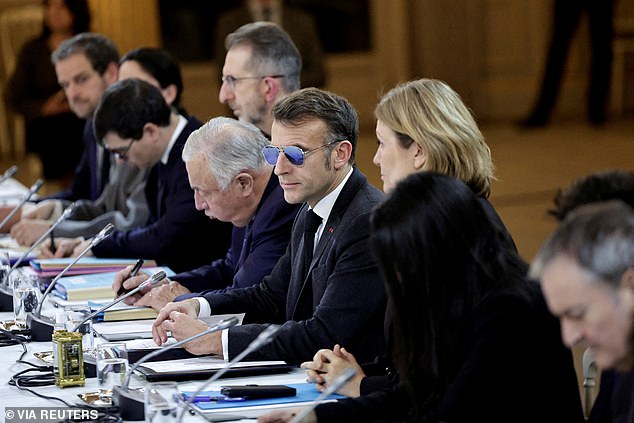 Trump mocks Emmanuel Macron for his 'beautiful sunglasses', asking ...