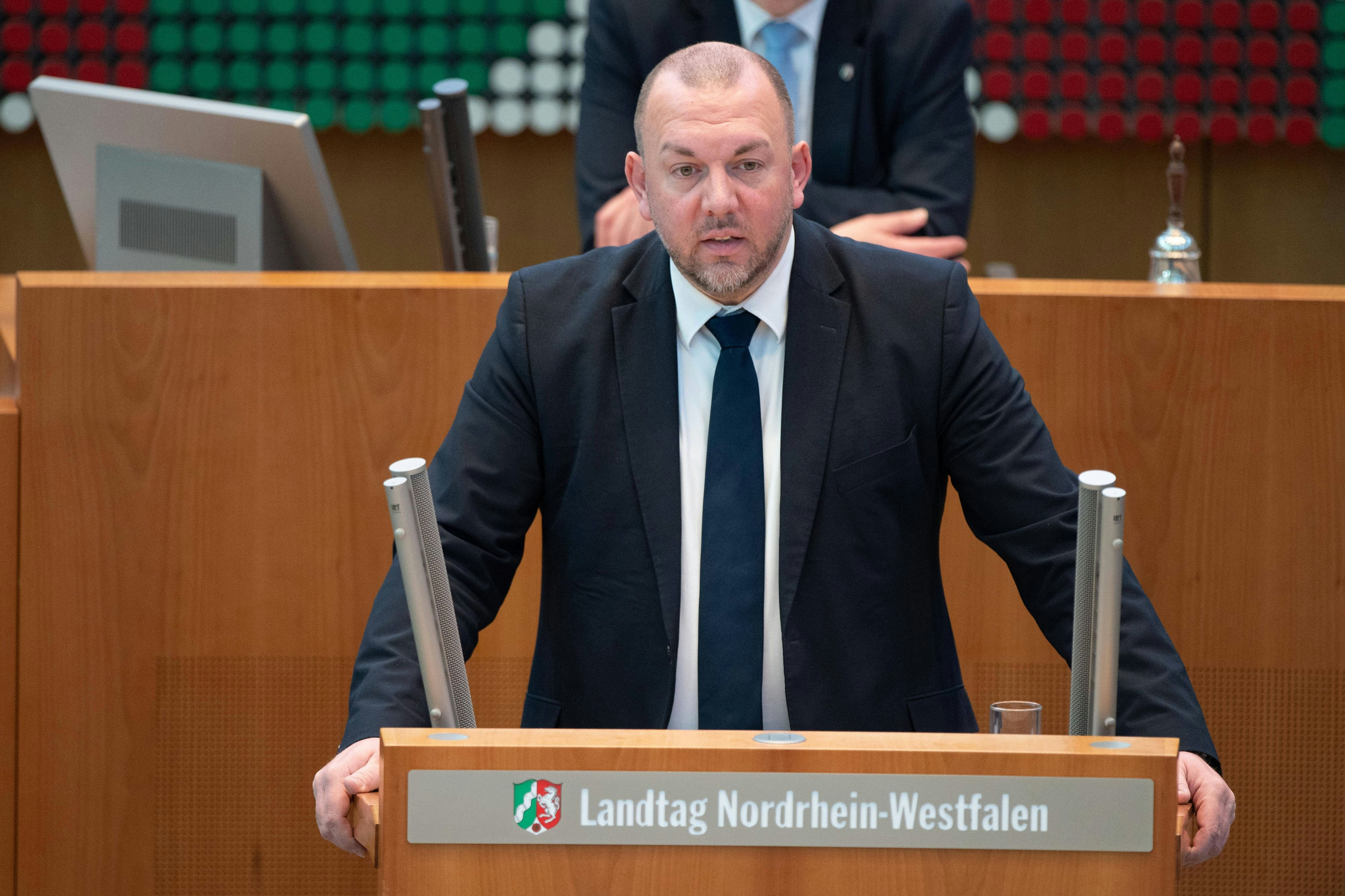 Vorwurf der Zeugnisfälschung: AfD-Landtagsabgeordneter Klaus Esser soll ...