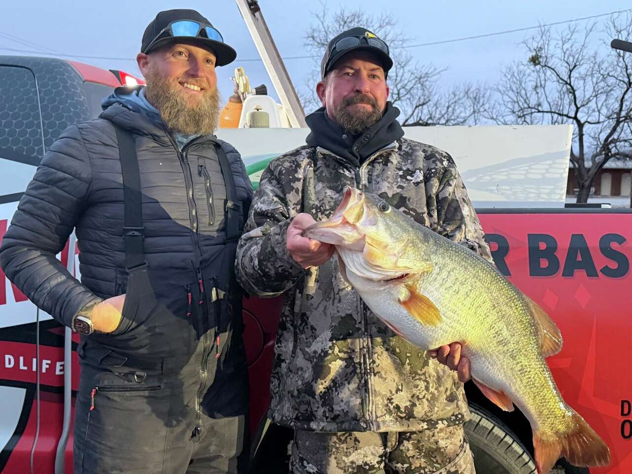OH Ivie delivers an enormous bass for a Texas angler