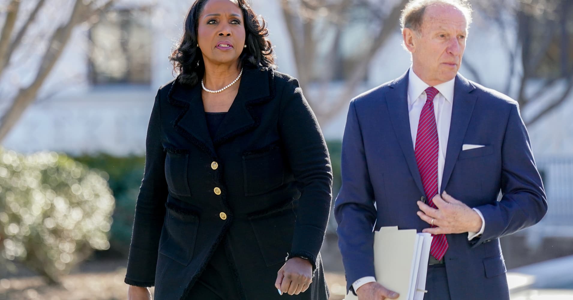 Fed Governor Lisa Cook seems safe from Trump firing after Supreme Court ...