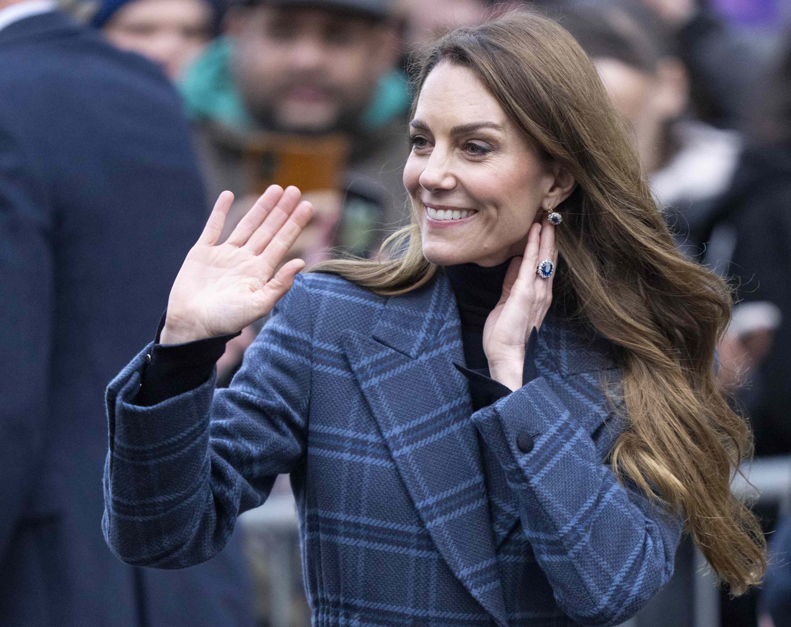 Kate Middleton debuts a subtle update to her $500,000-plus engagement ...