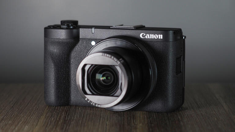 Is the smartphone’s reign of terror over the compact camera over? Canon ...