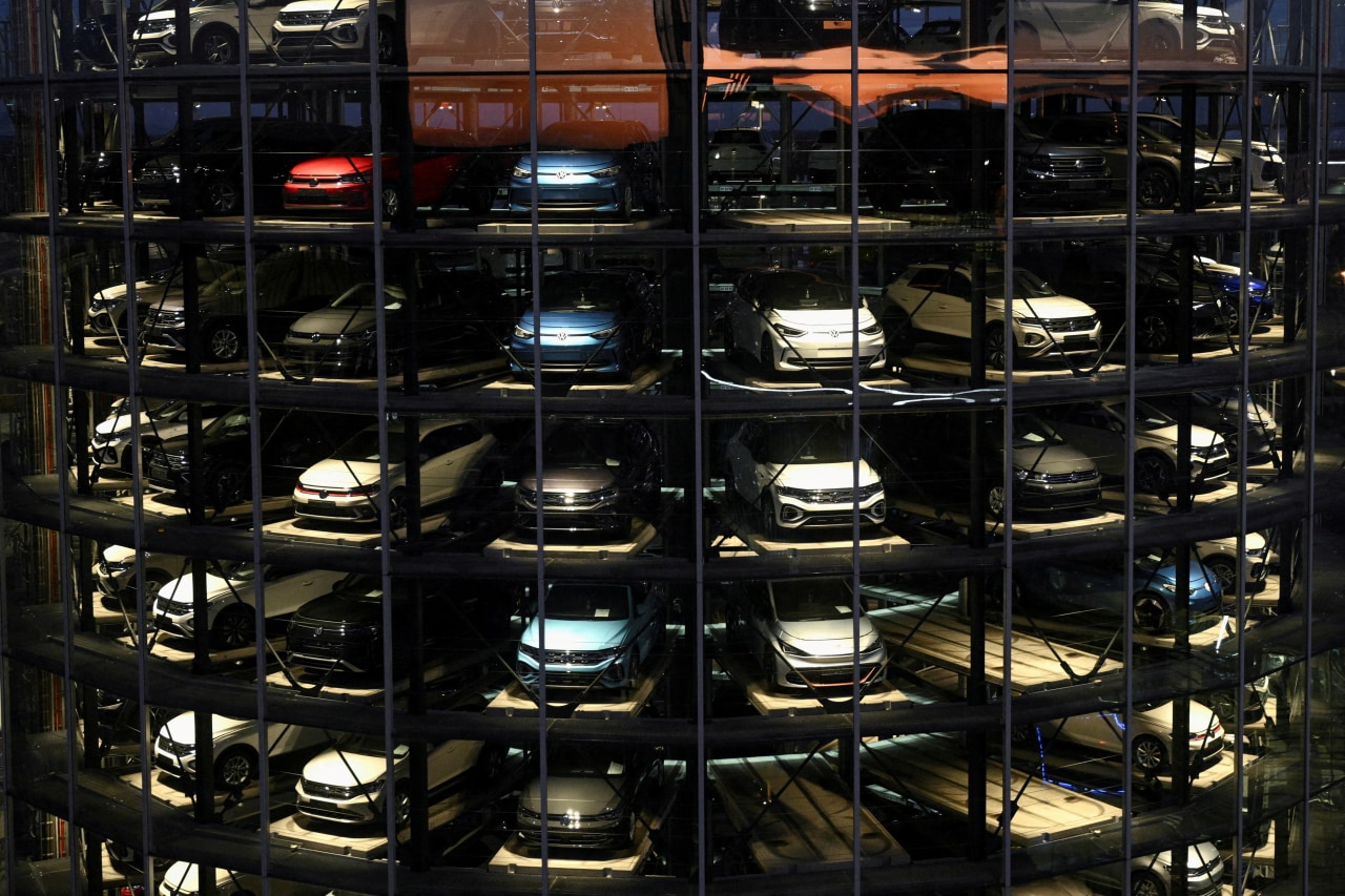 Volkswagen forms new management structure to oversee group’s core brands