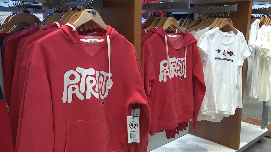 Massachusetts artist helping design new merchandise for Patriots