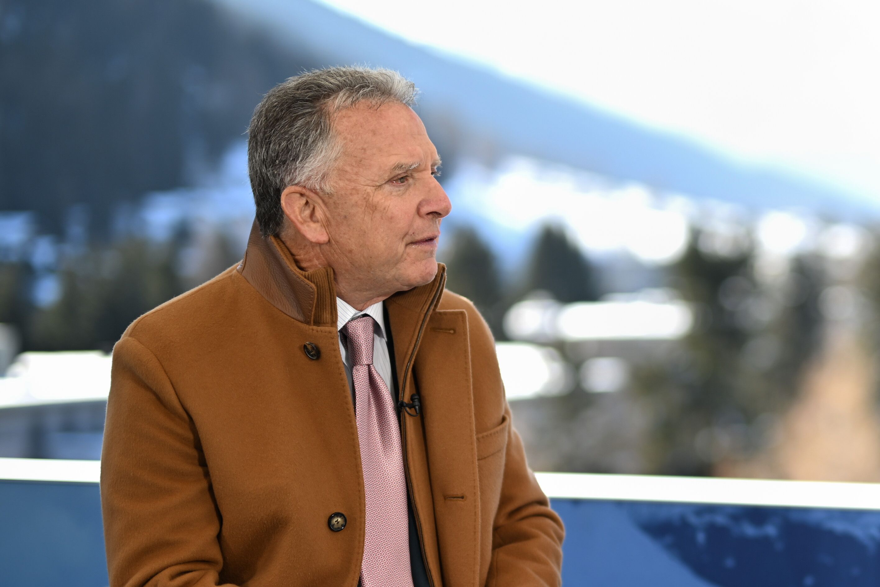 Putin to meet US envoys as Trump pushes for Ukraine peace deal