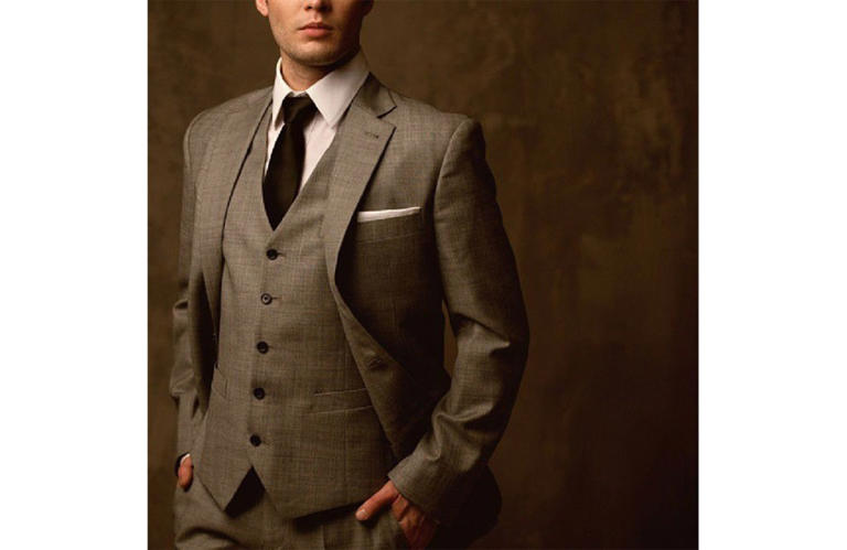 Get the designer look without the Valentino price tag at Enzo Custom