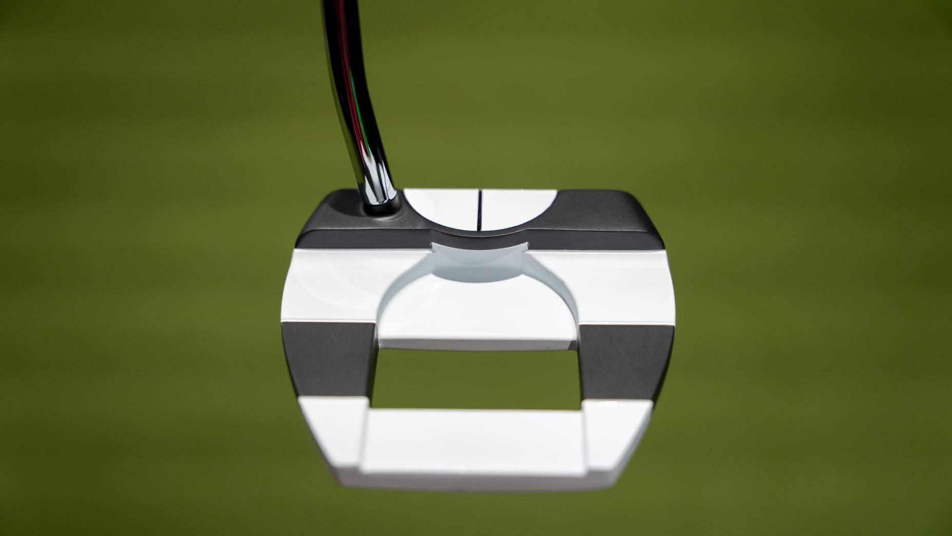 Odyssey introduces new 1/2 ball alignment aid with Ai-Dual putters