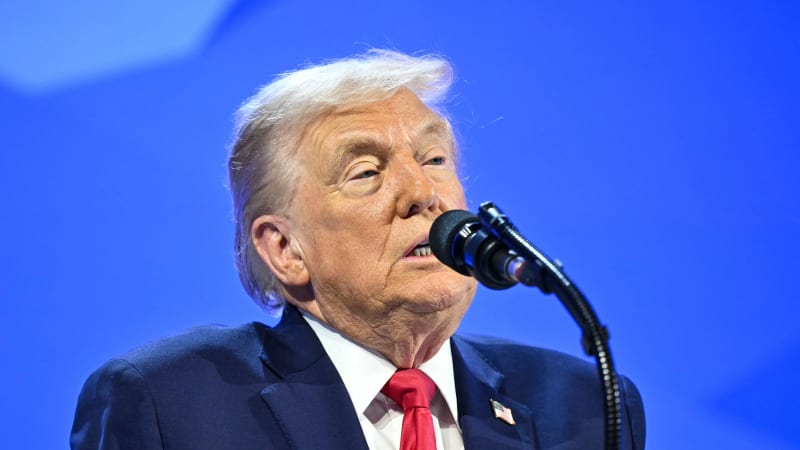 Trump: Grónsko je obrovské a krásné kus ledu. Měli jsme si ho nechat ...