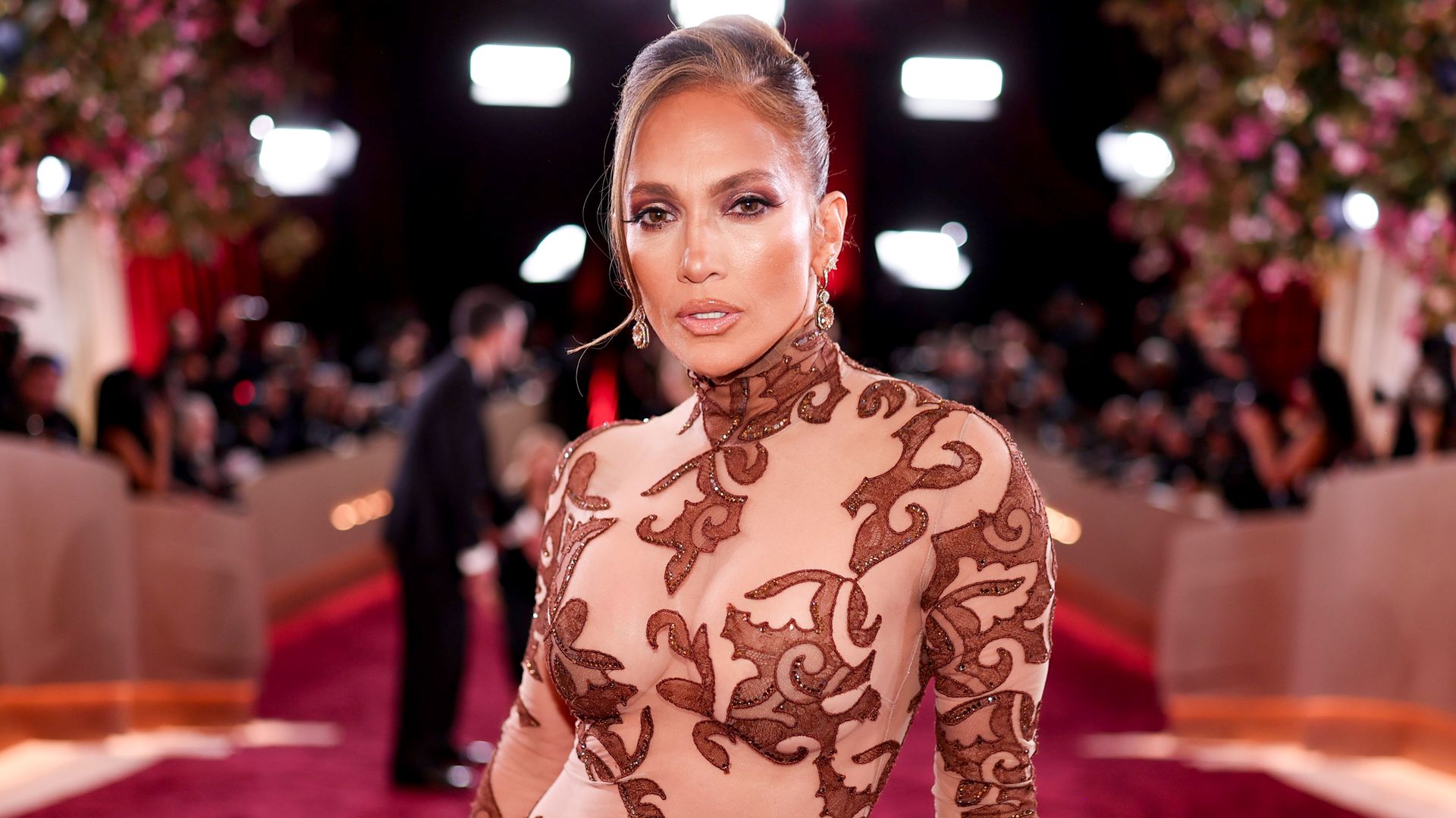 Jennifer Lopez habla como nunca de su ajetreada vida amorosa y sus ...