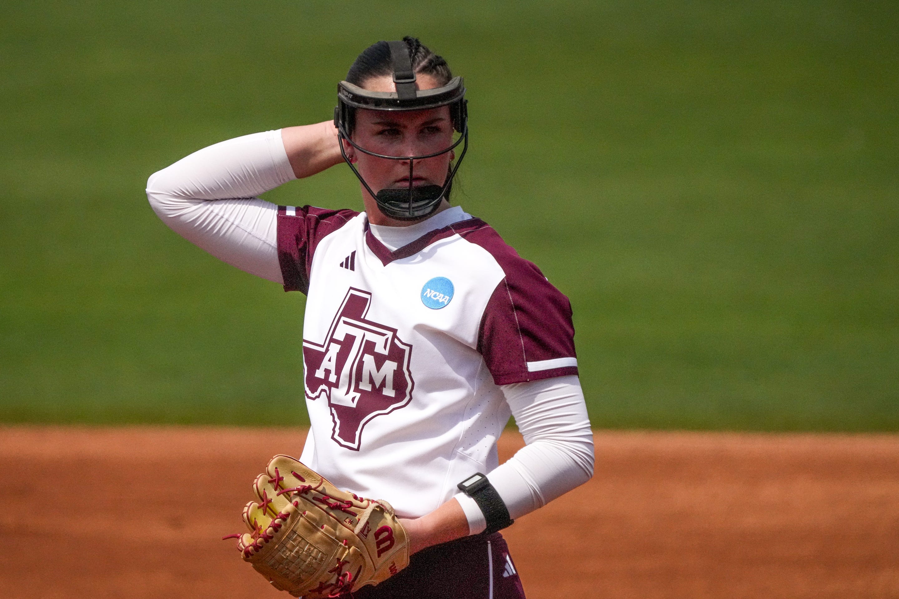 Where did Texas A&M land in the ESPN/USA Softball preseason top 25?