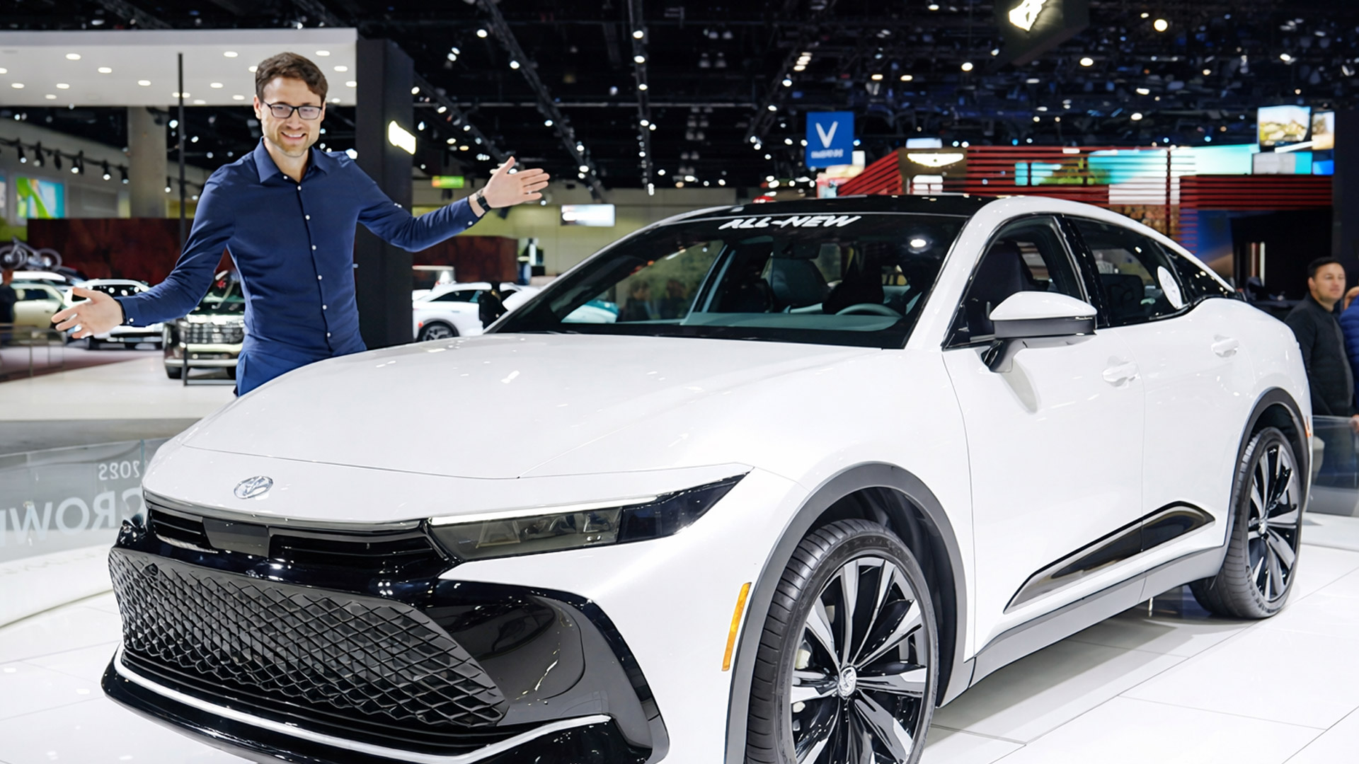 How cool is the interior of the Toyota Crown?