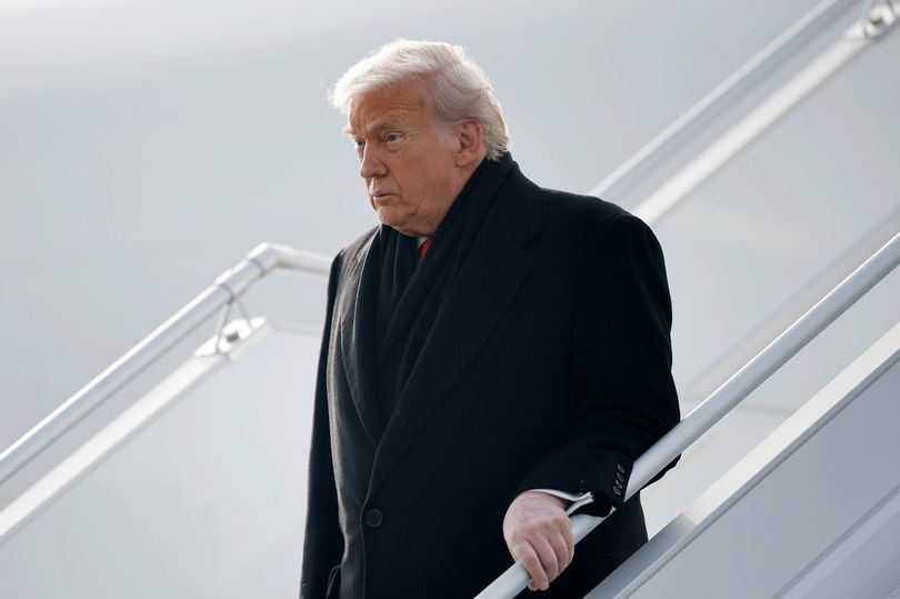 Unsteady Trump limps and struggles to walk in straight line after Air ...
