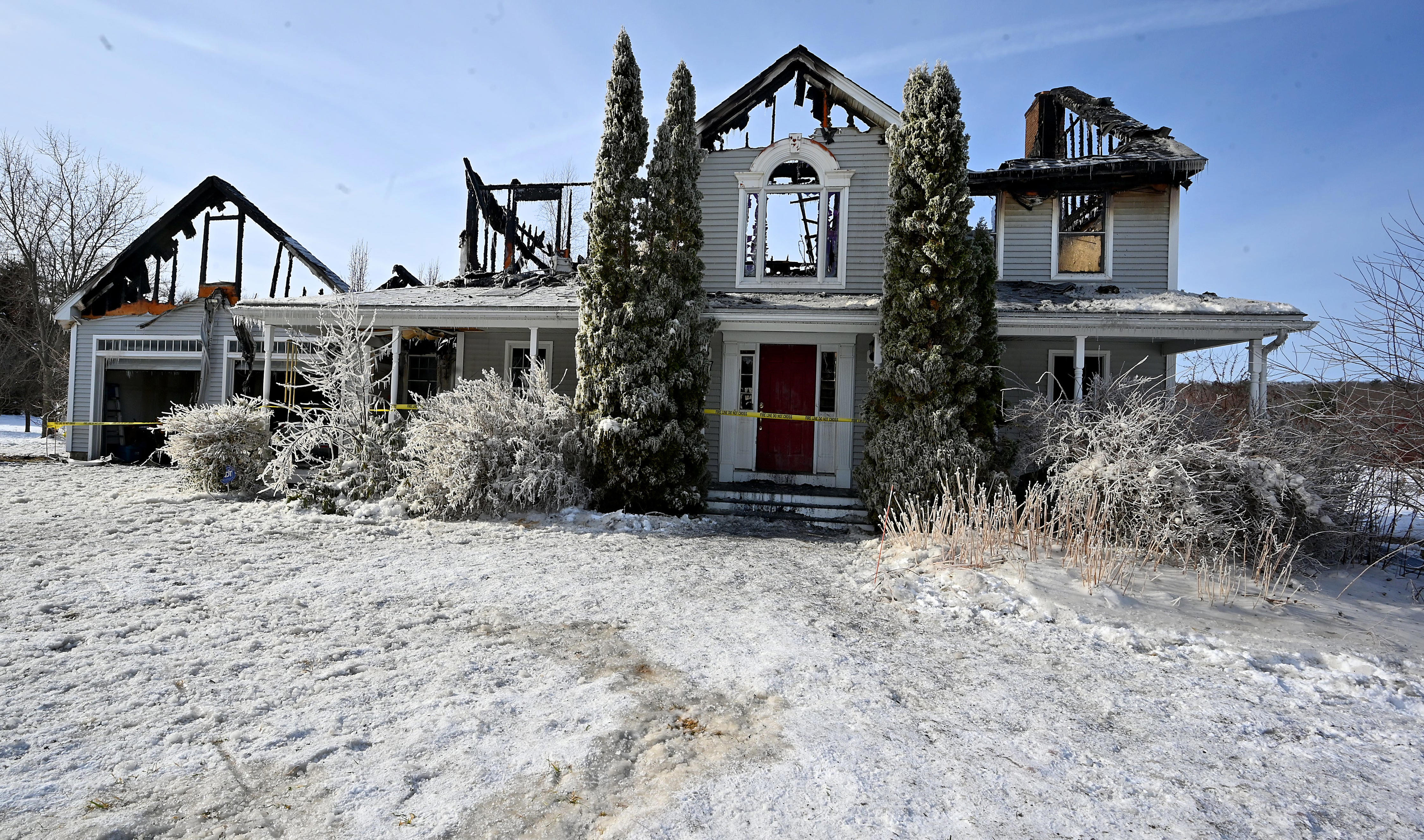 One dead in overnight fire in Oakham