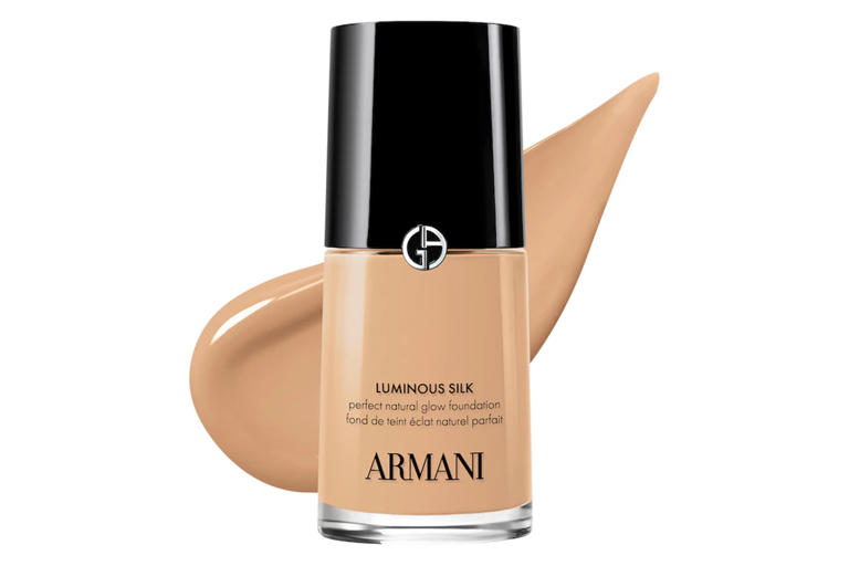 I tested the reformulated Armani Luminous Silk Foundation — it’s better ...