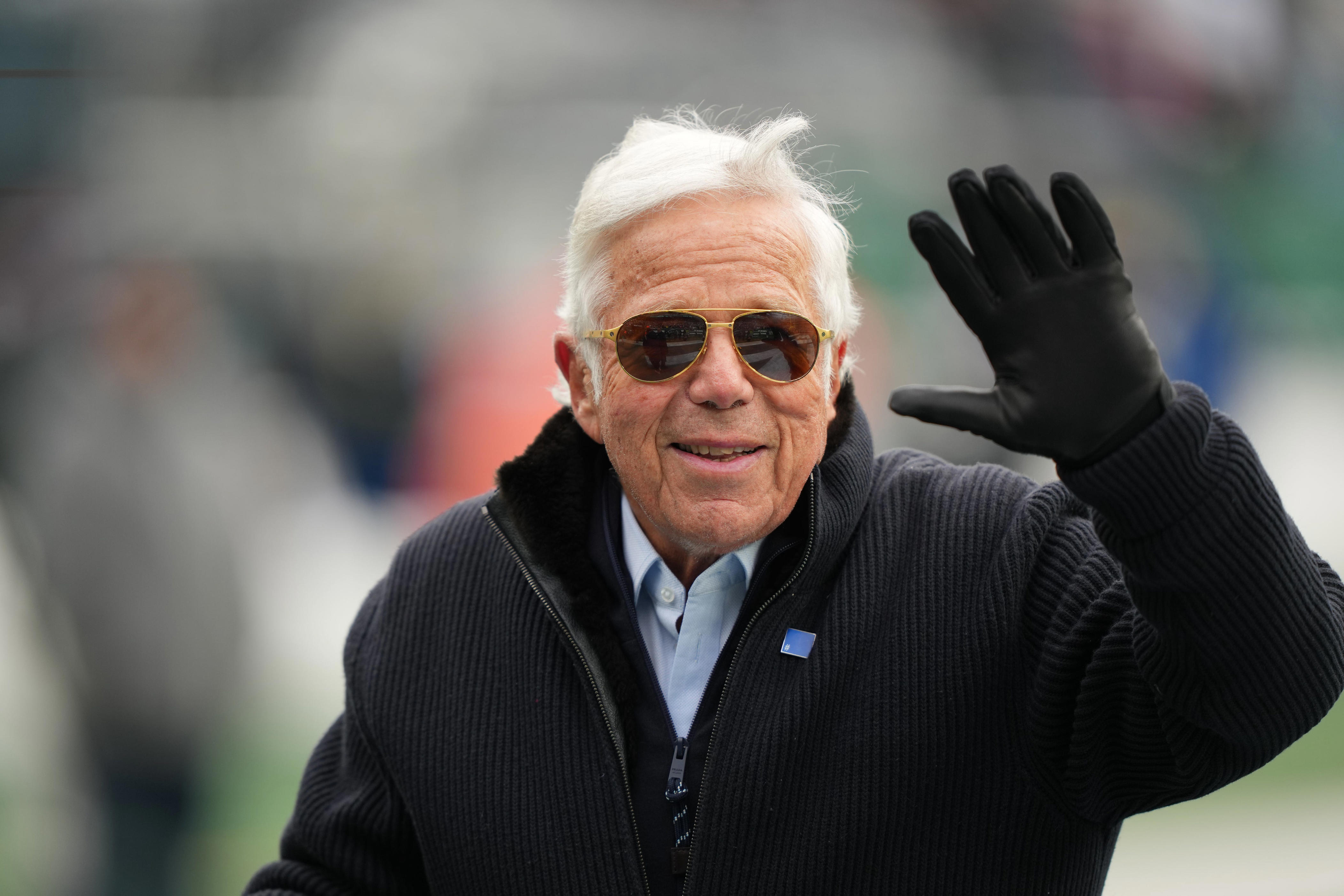 Would Robert Kraft ever want indoor stadium? Patriots owner responds