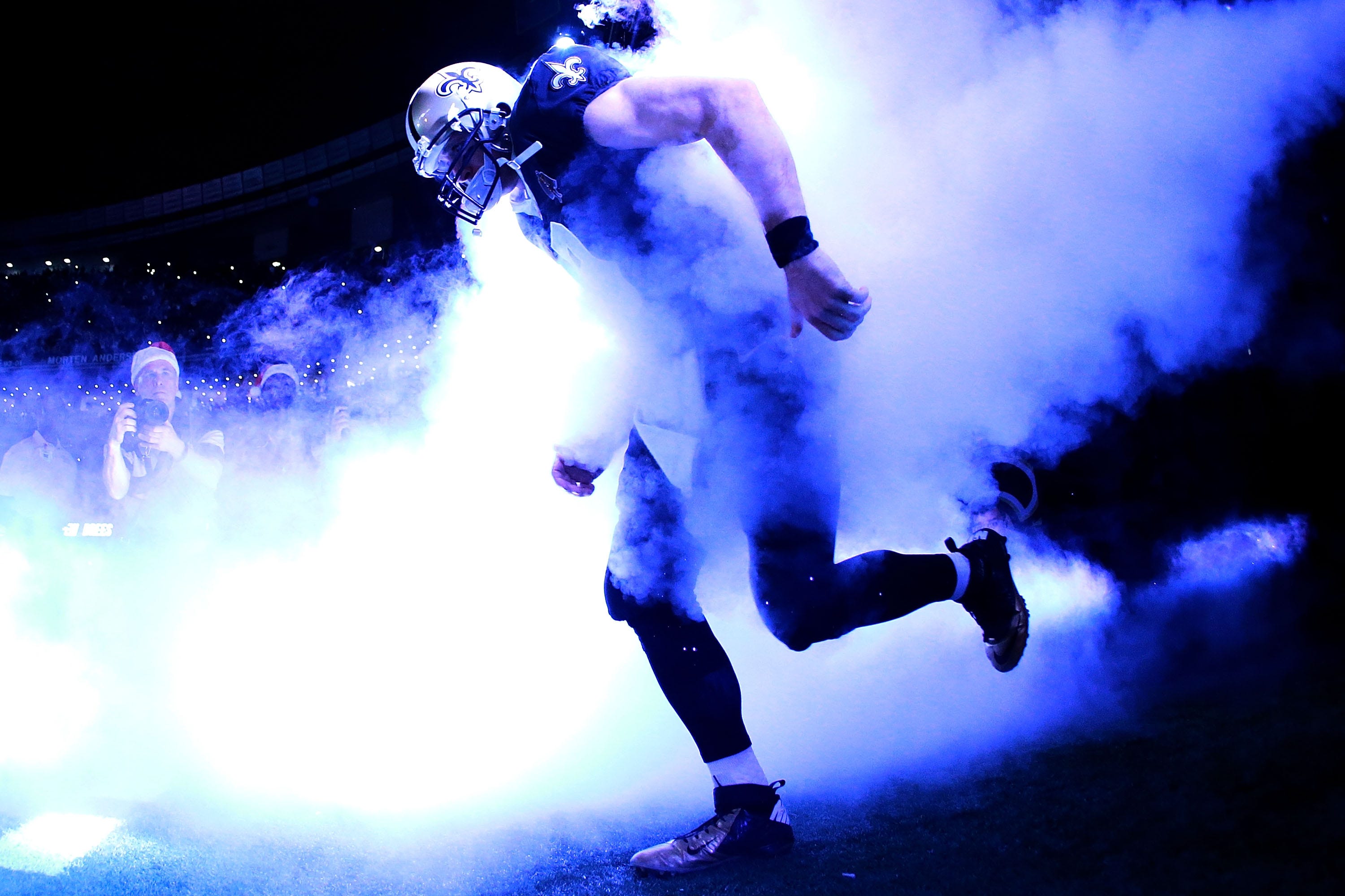 Broncos sign former Saints quarterback after Bo Nix injury