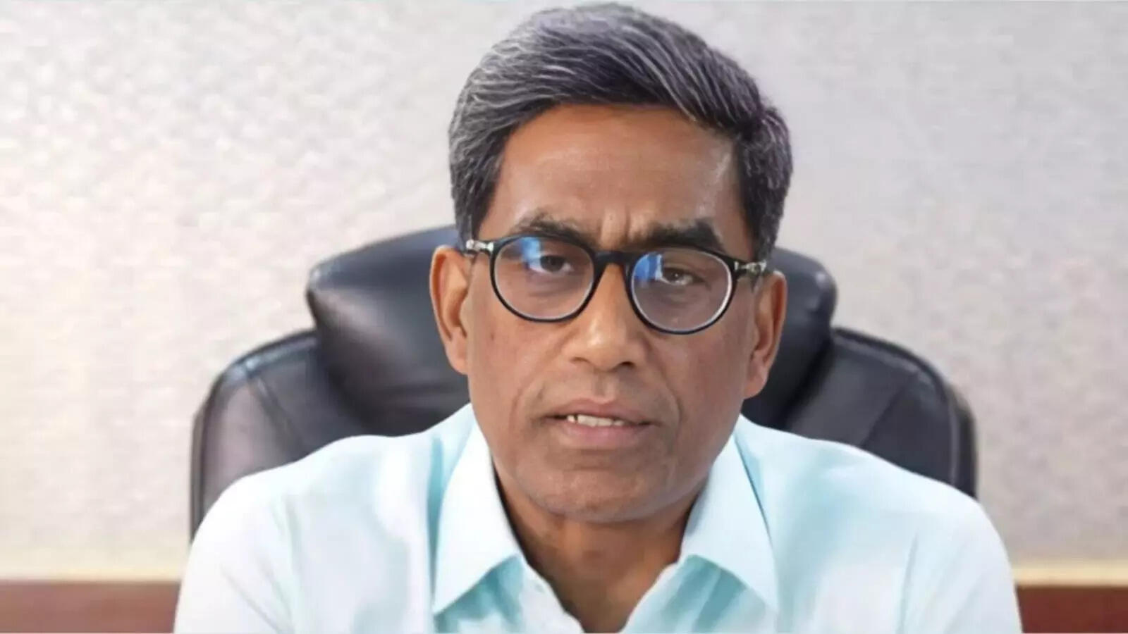 Chief secretary reviews projects worth over Rs 500 crore