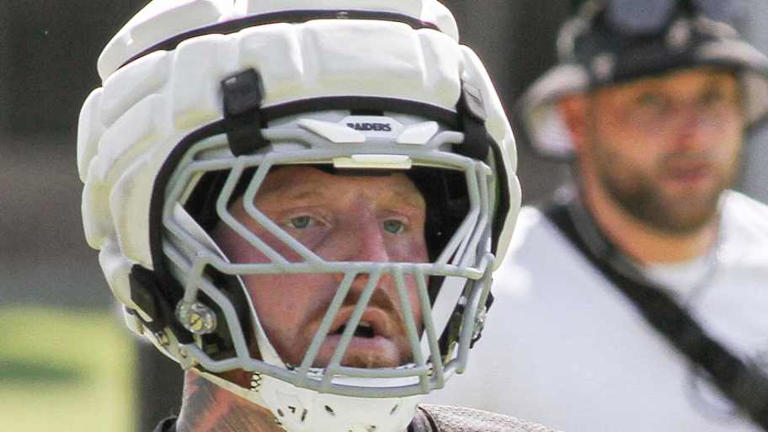 Why Maxx Crosby needs to remain a Raider this offseason