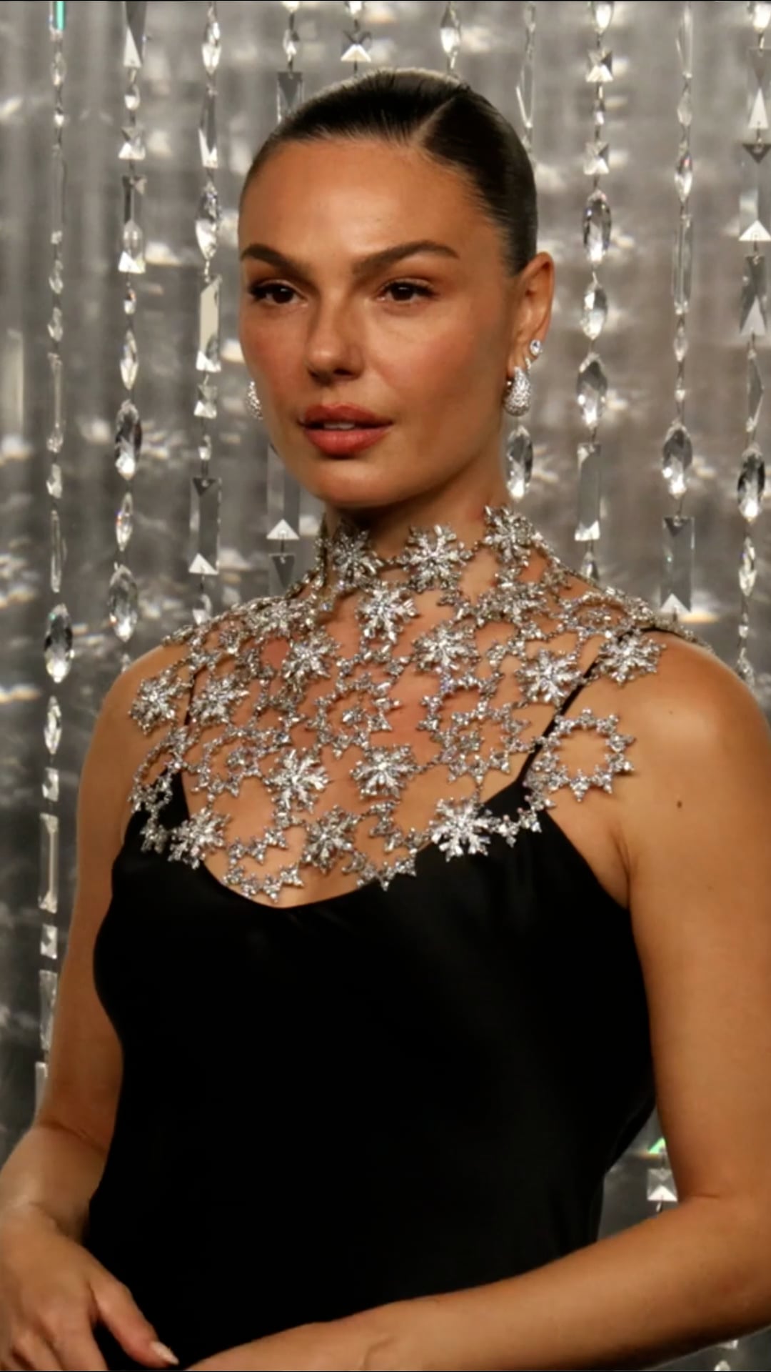 Isis Valverde é indicada ao Framboesa de Ouro de pior atriz coadjuvante