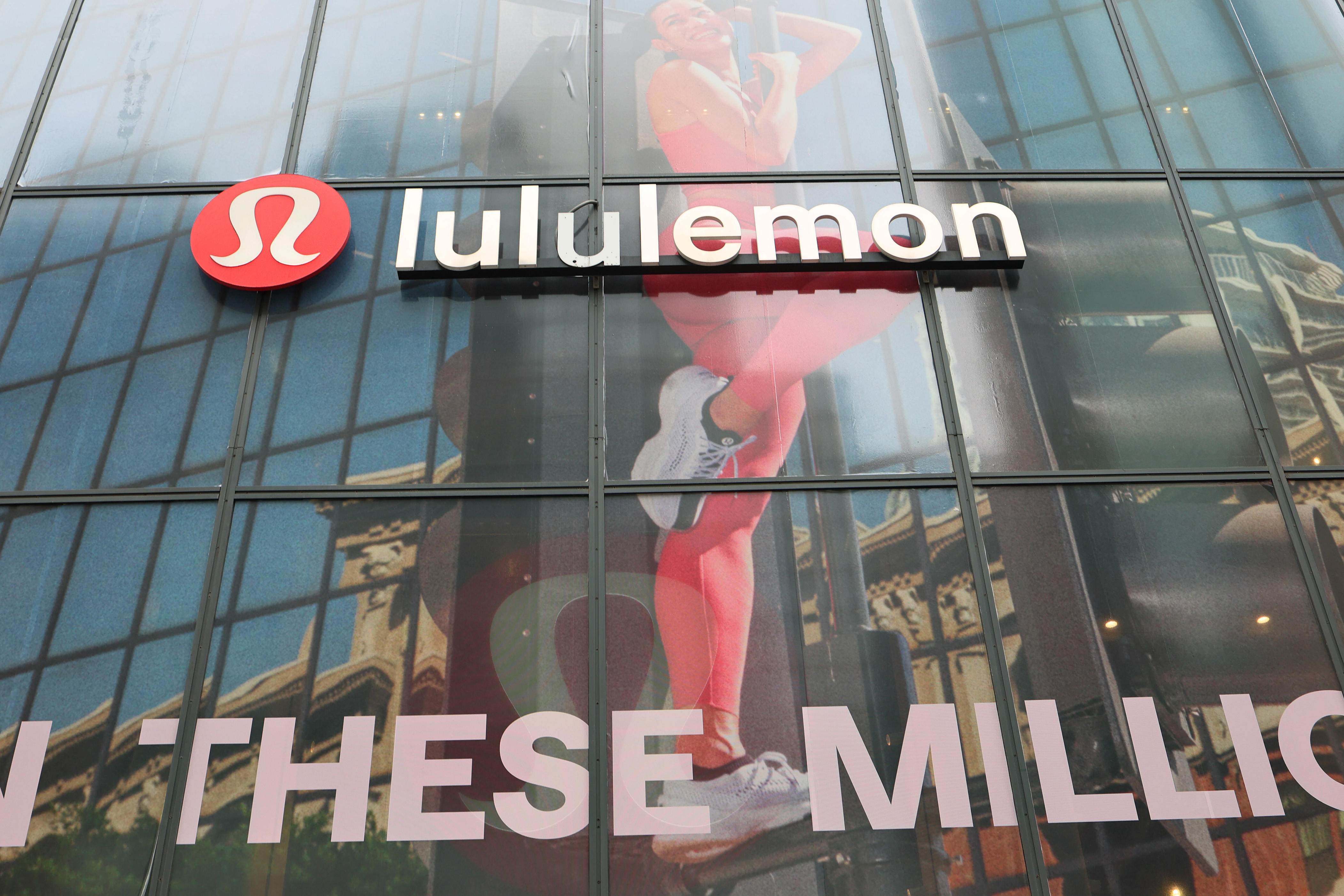 Lululemon stops selling new leggings online over embarrassing issue