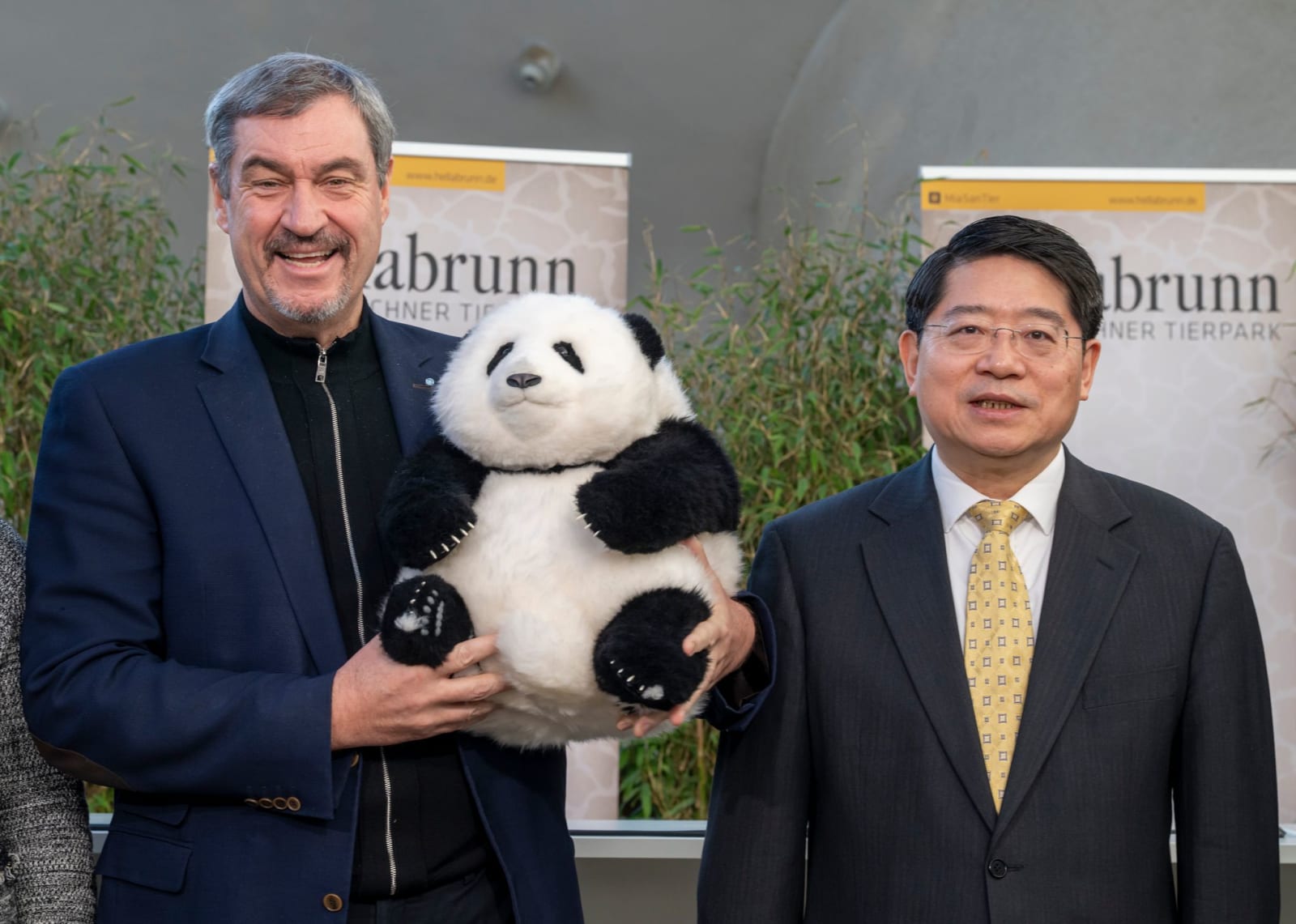 Munich zoo to receive two pandas from China
