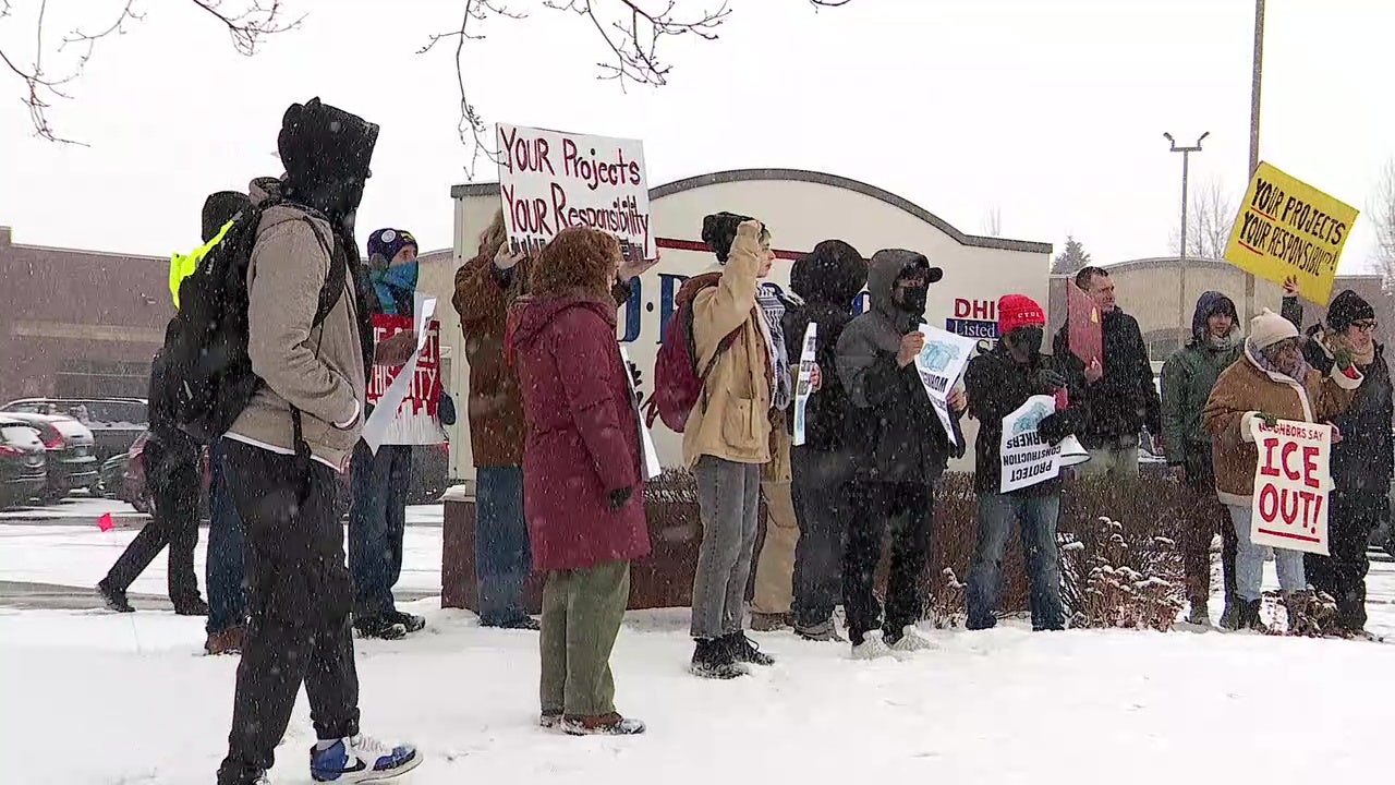 Workers urge homebuilder to prevent ICE at construction sites without ...