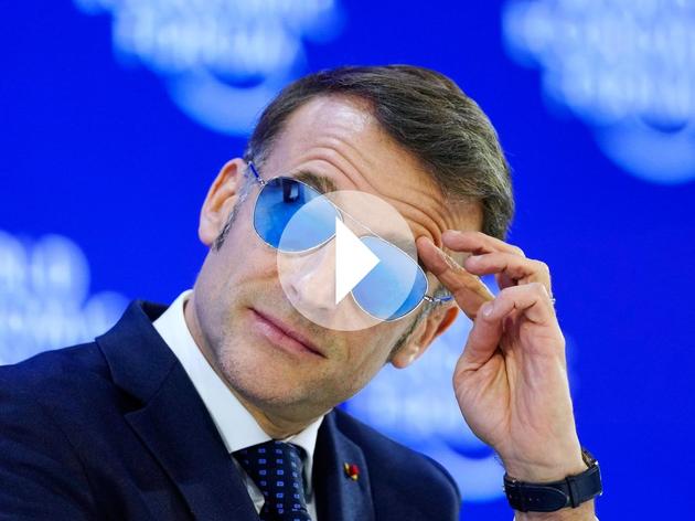 Video erklärt: Darum trägt Macron in Davos eine Sonnenbrille am Rednerpult