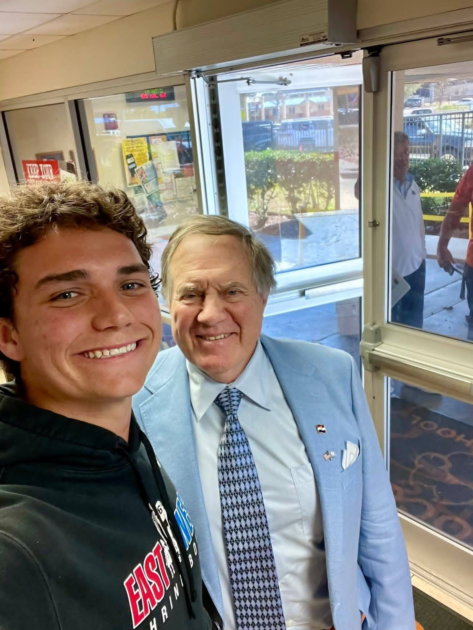 Bill Belichick visits Cocoa High while recruiting QB Champ Smith