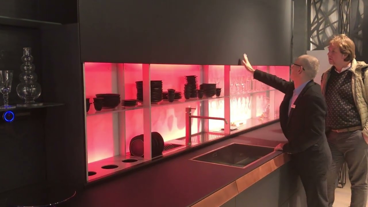 Homedit Valcucine V-Motion: When kitchen design responds to movement