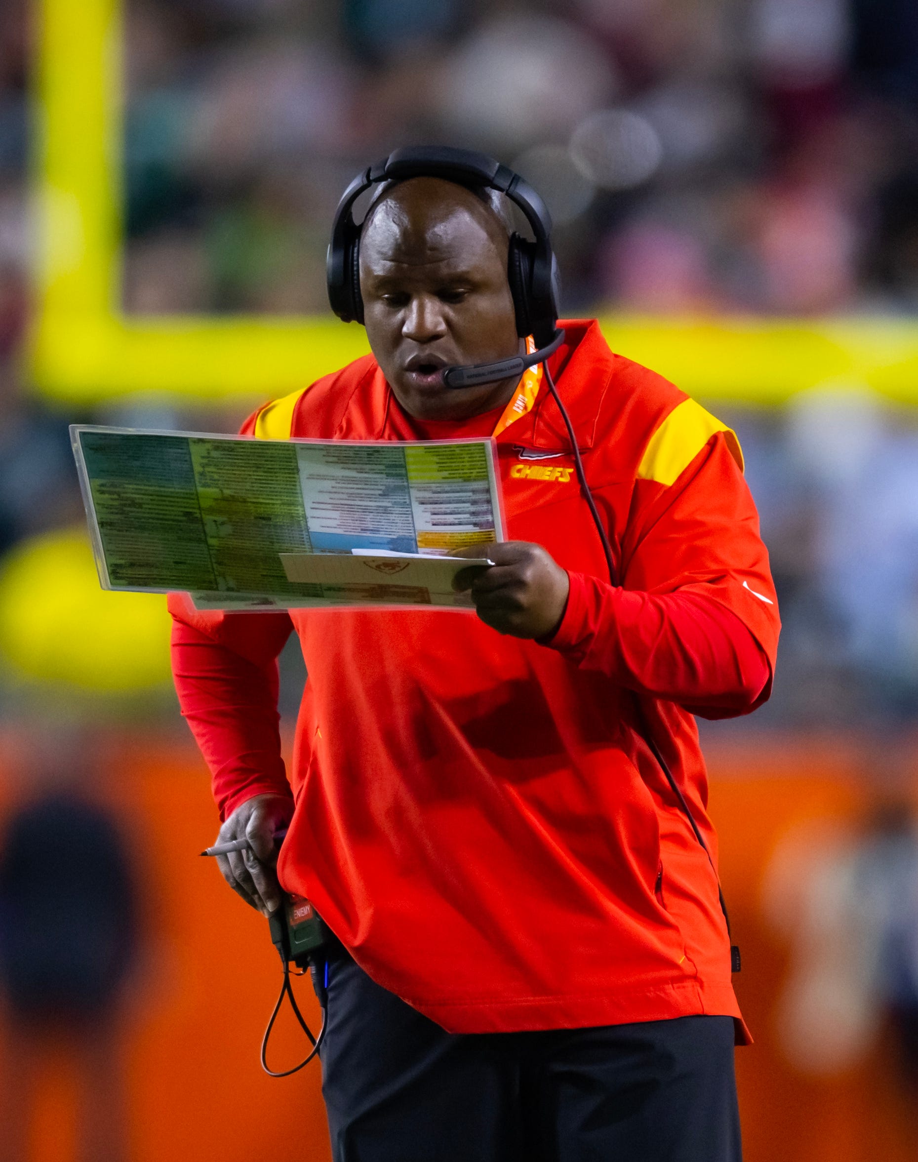 Chiefs re-hire Eric Bieniemy as offensive coordinator